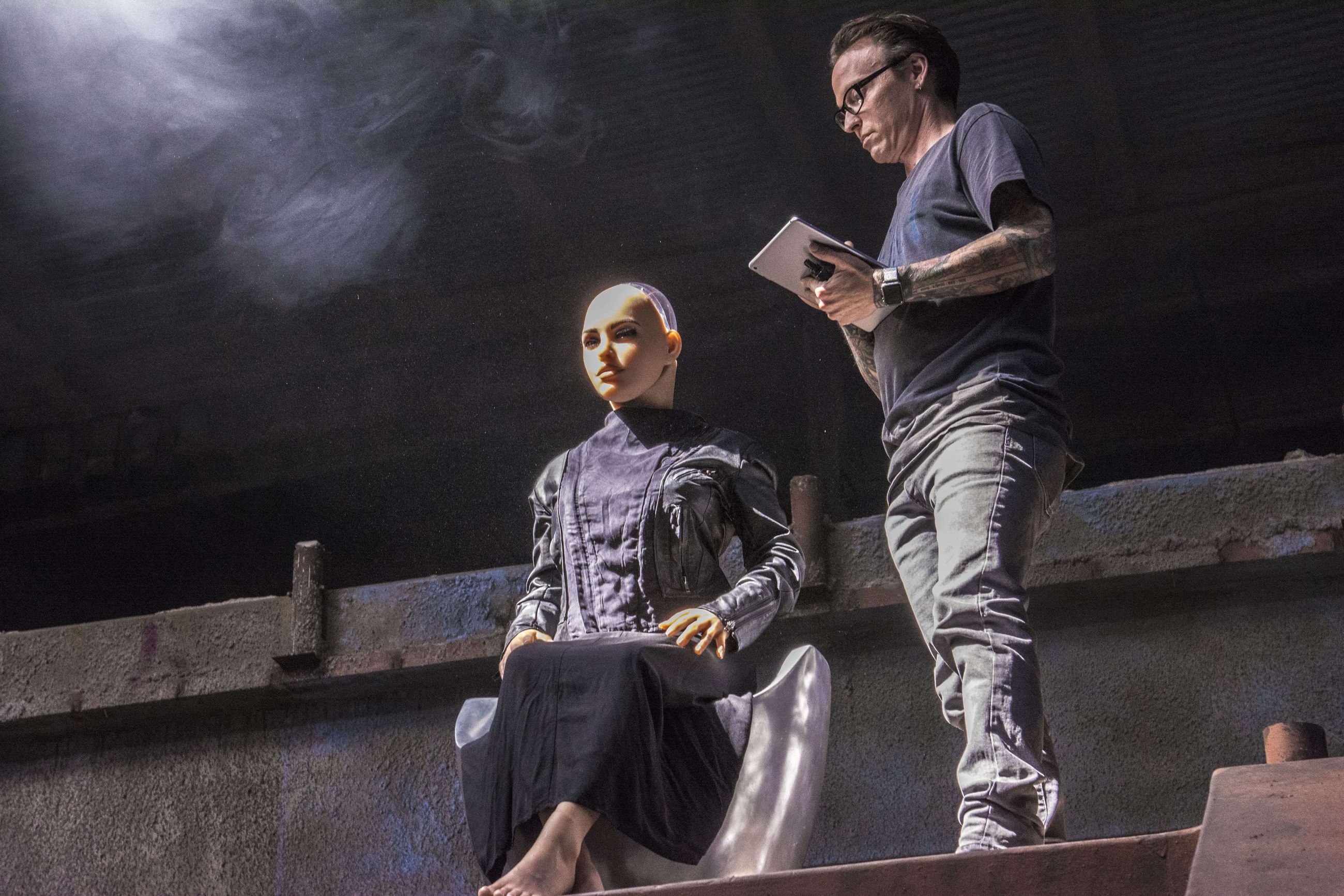 Realistic Humanoid Robots and Relationship-Based AI | Realbotix