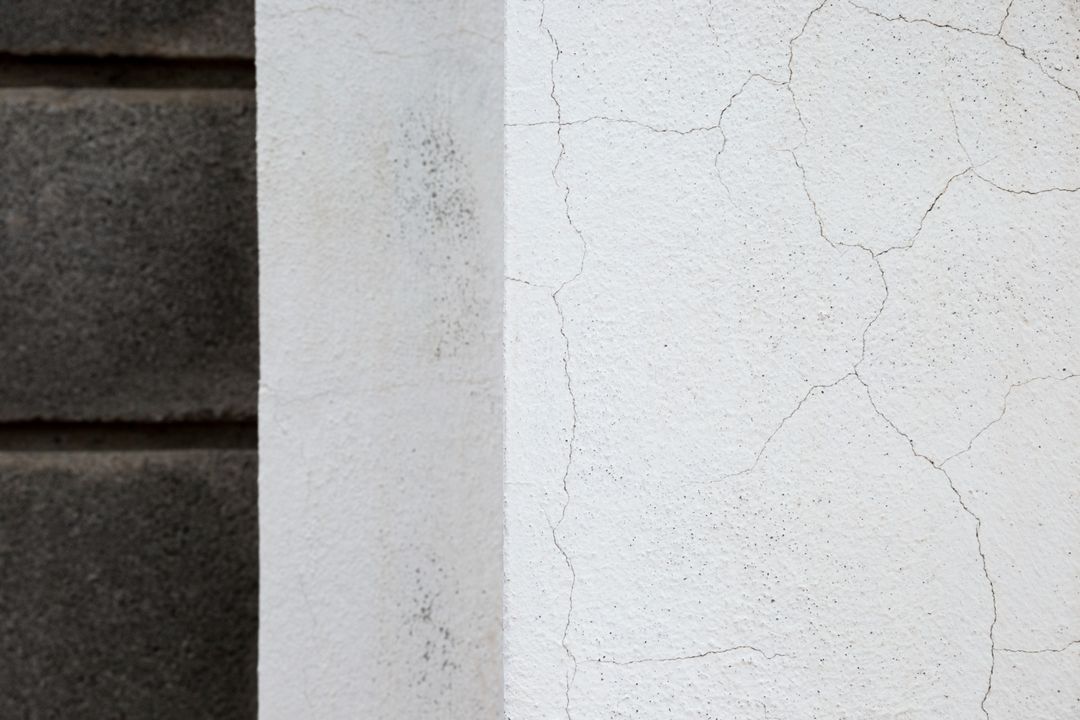 Cracks in Plaster Walls: Causes, Fixes & Repairs | West & Sons
