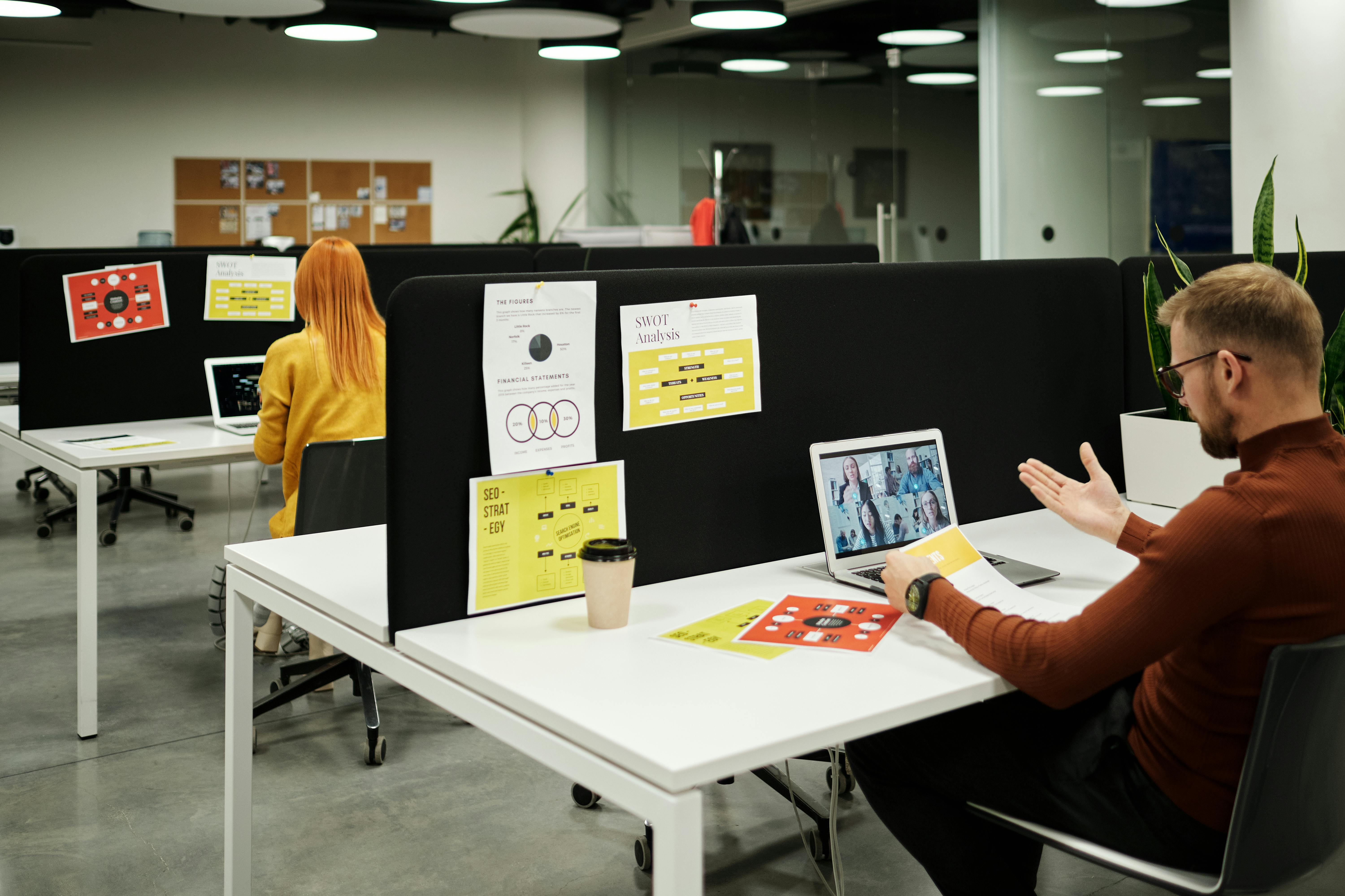 Mastering AI-Generated Paragraphs: Revolutionizing Content Creation for Marketing Directors