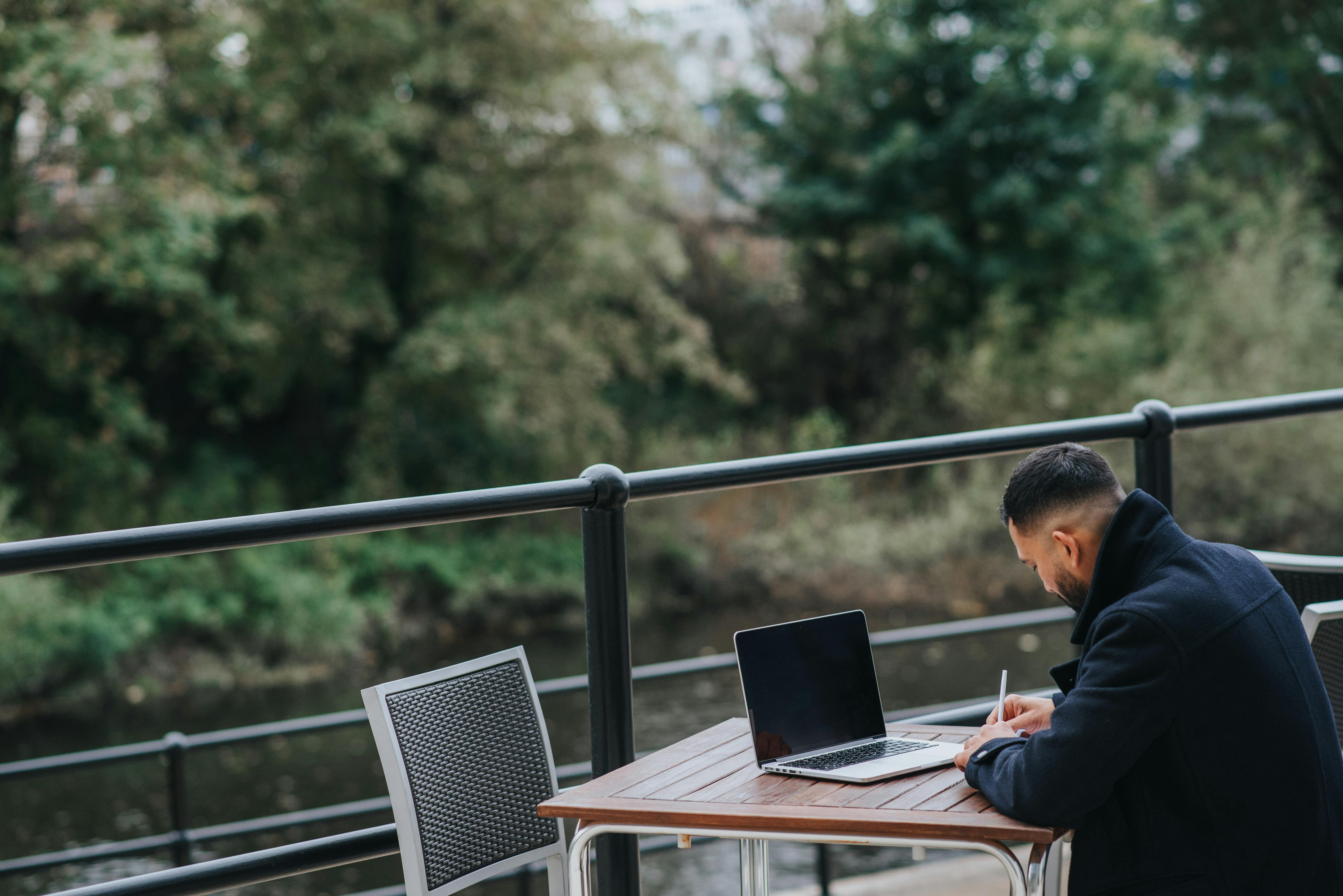 Unlocking the Power of Free Social Media Analytics Tools: Maximizing Campaign Effectiveness and ROI