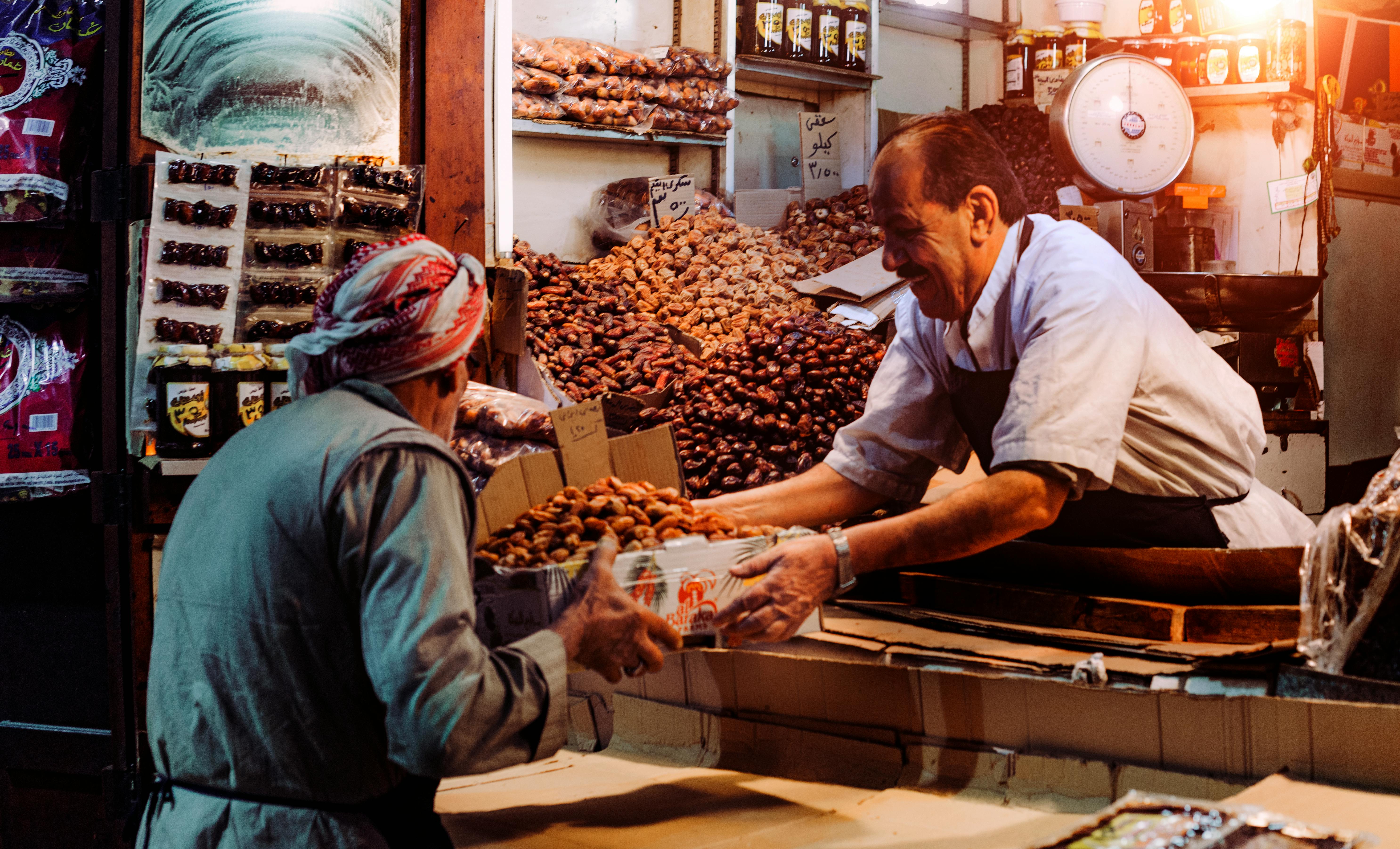 Comparing Inbound and Outbound Marketing: Unlocking Strategies for Success