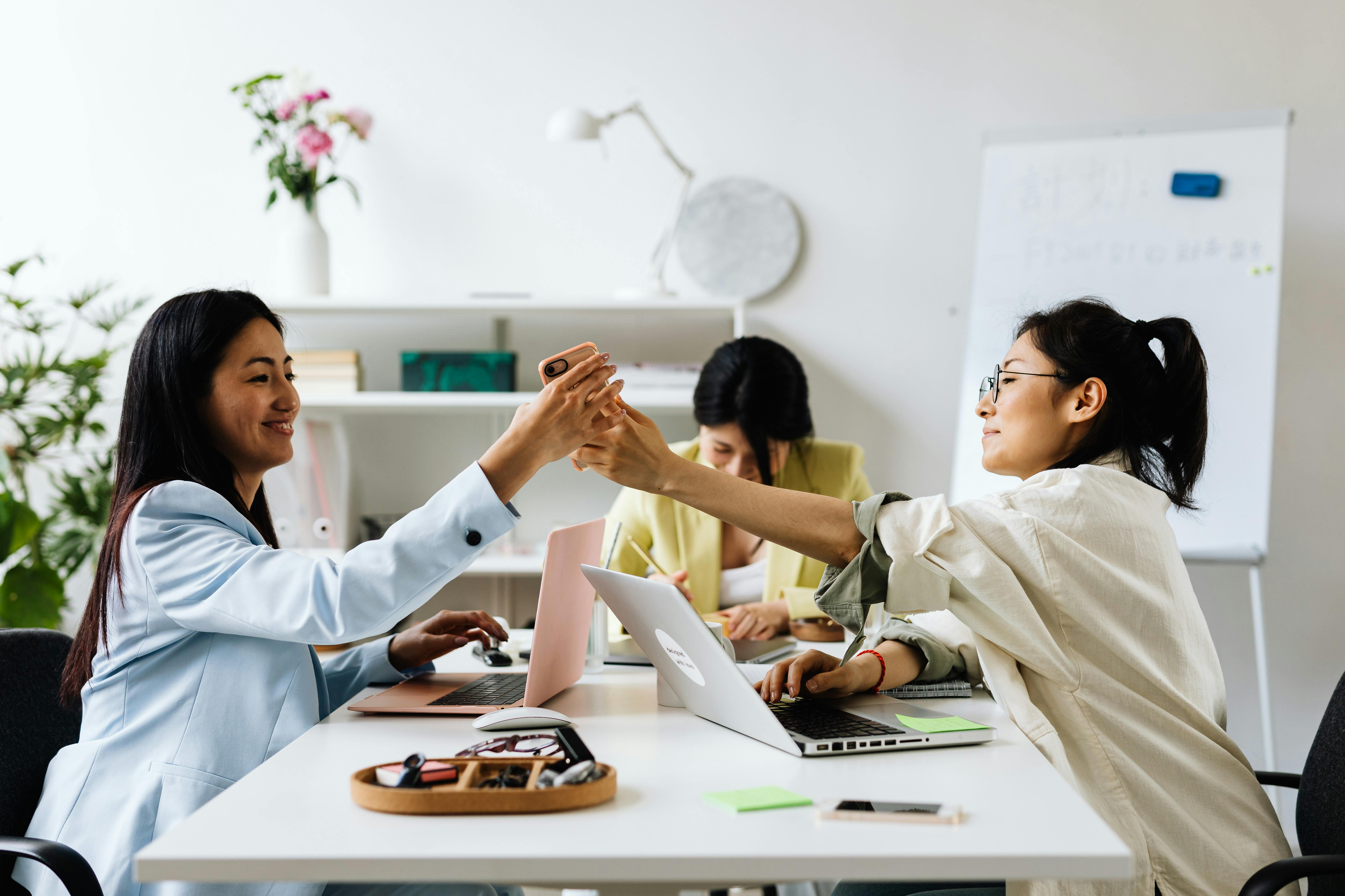 The Benefits of Using a Free Content Generator: Streamlining Content Creation for Marketing Directors