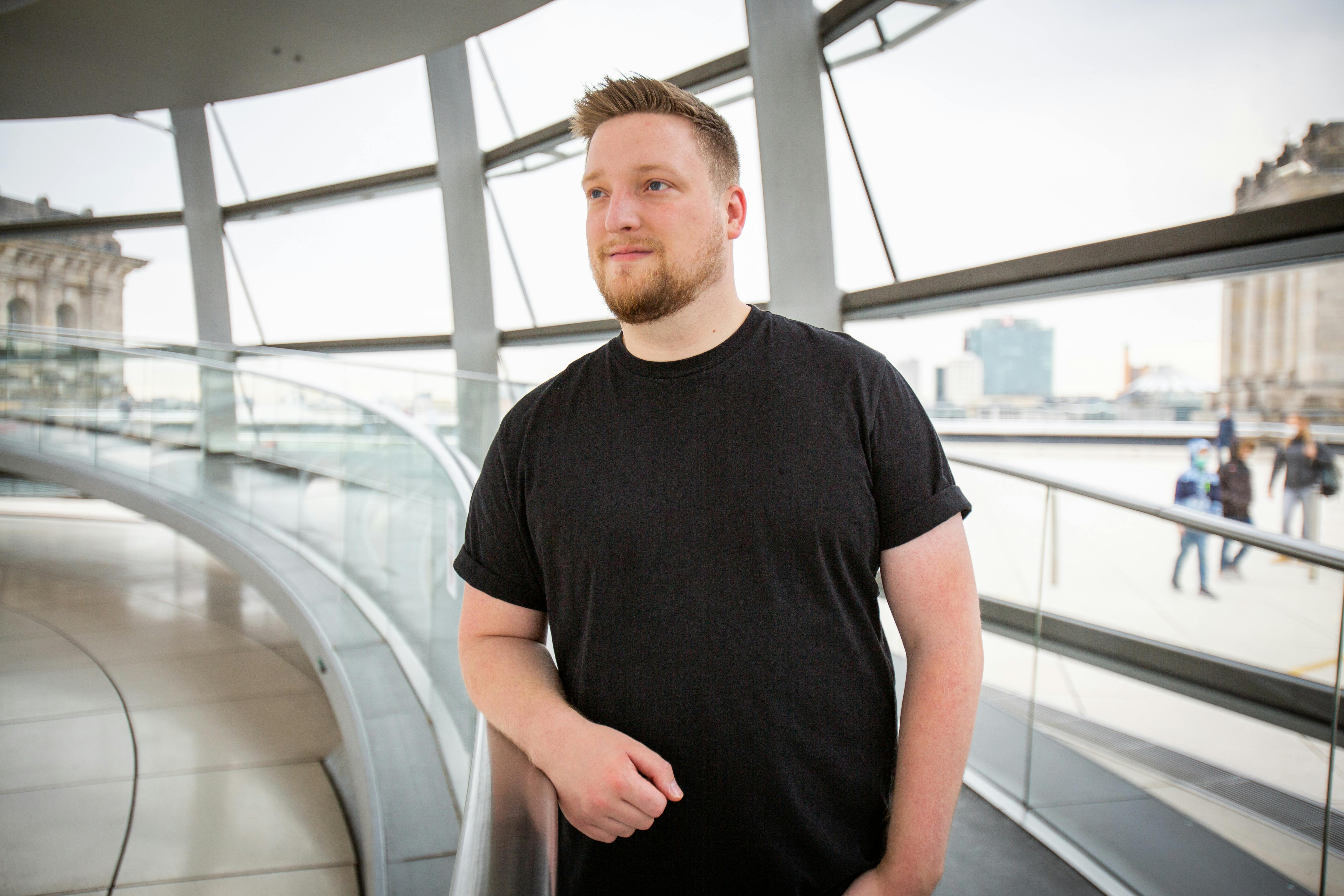 The Power of AI Descriptions: Revolutionizing Content Creation for Marketing Directors