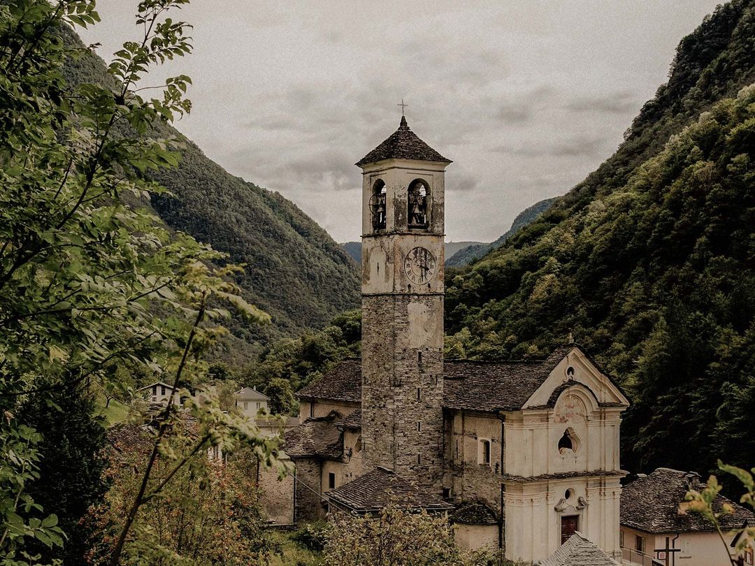 Encountering Roman Catholicism on the Mission Field / MISSIONARY