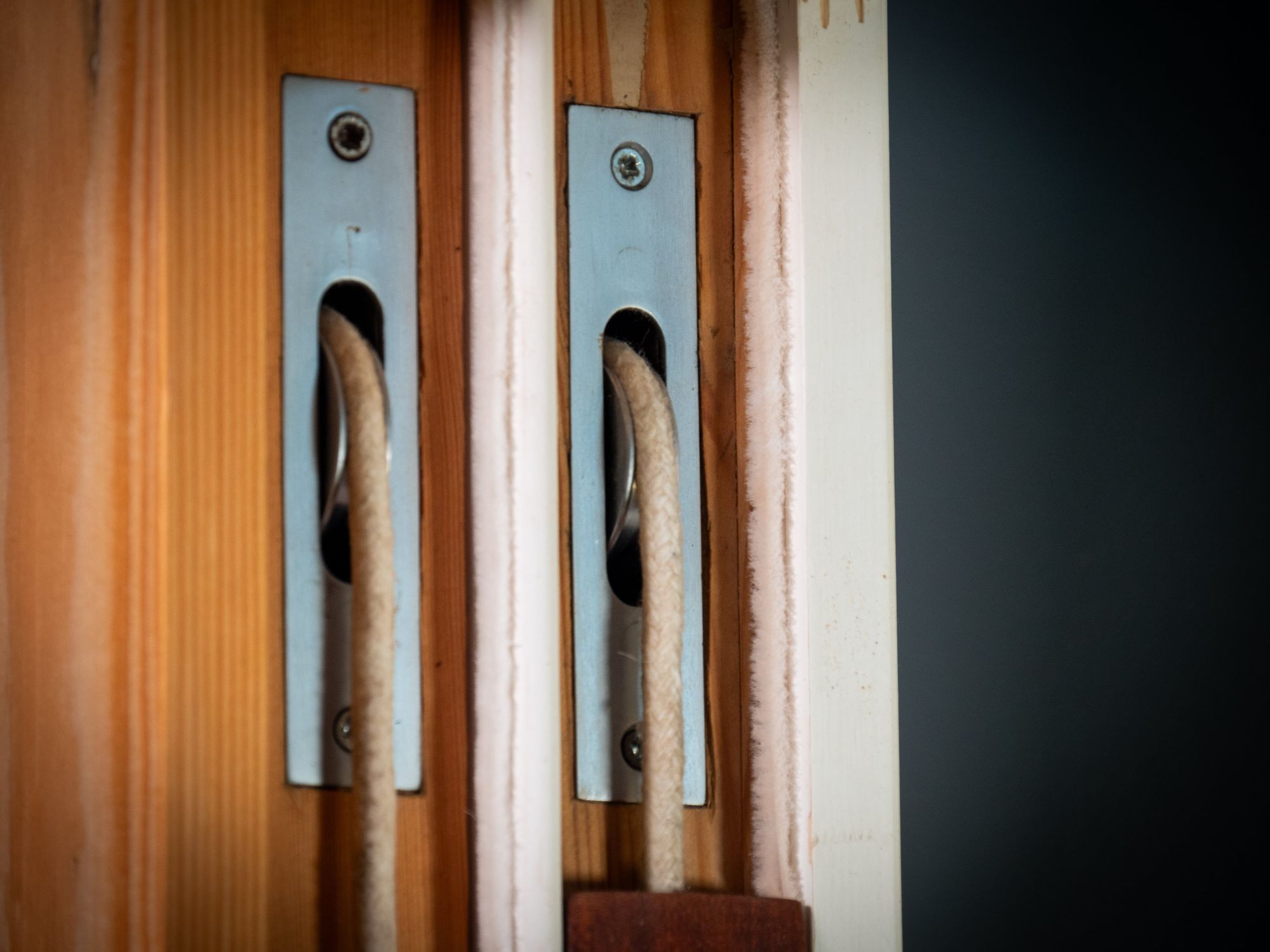 Sash weights vs springs