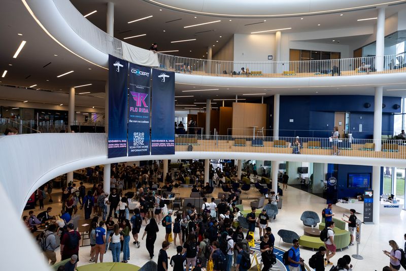 Flo Rida announced as headliner for annual Homecoming Concert