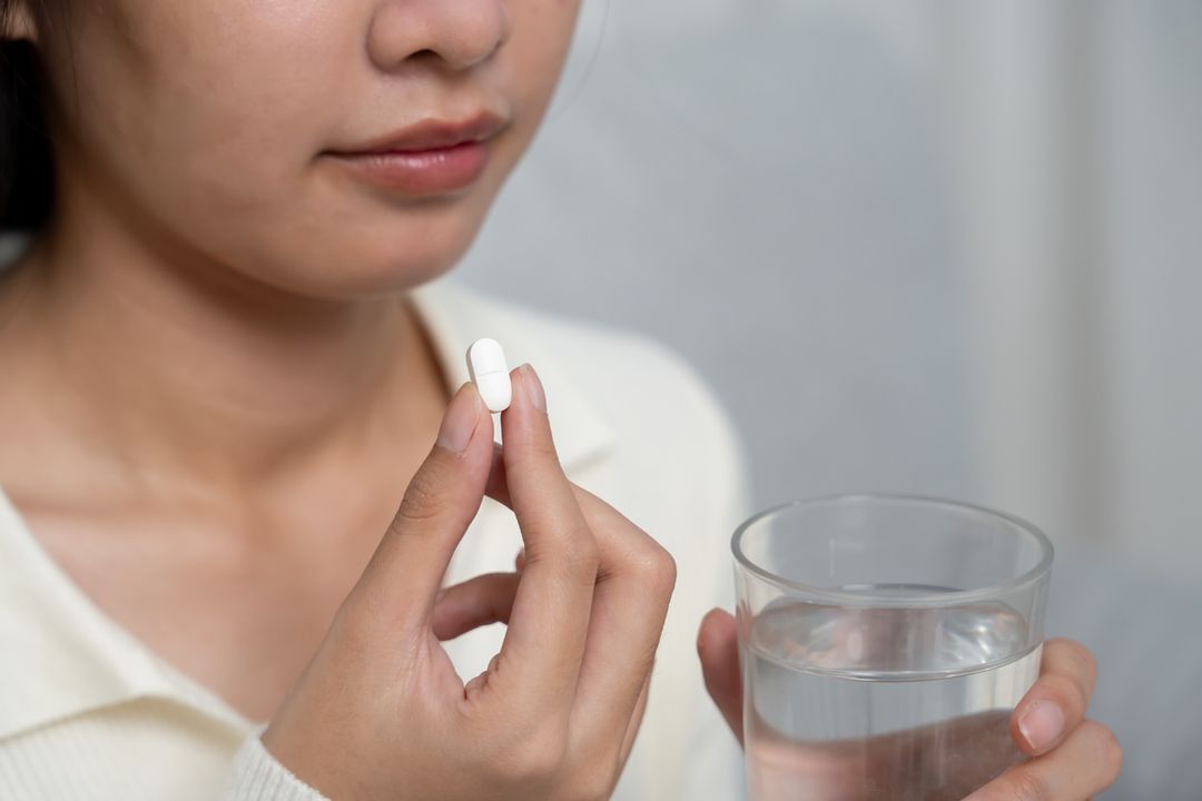 Bulimia Face: Are “Chipmunk Cheeks” a Sign of Bulimia? | Monte Nido