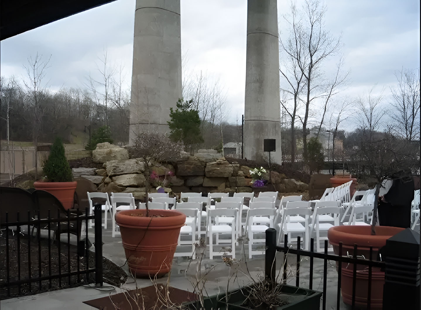 The Waterfront Banquet Room | Weddings & Events at Pullmans