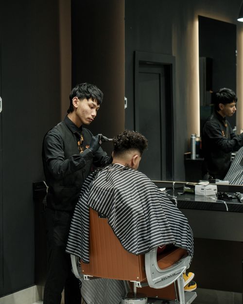 The 2026 Toronto Barber Forecast: 5 Cuts That Will Own the City Next ...