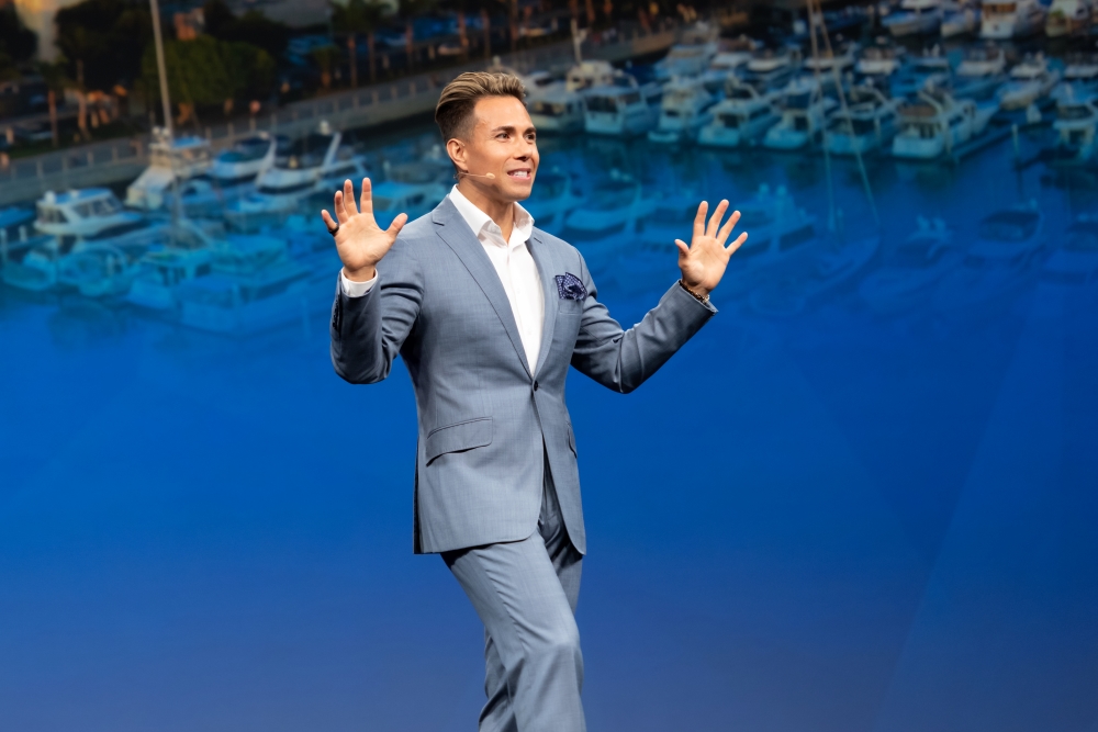 Book Apolo Ohno | Keynote Speaker