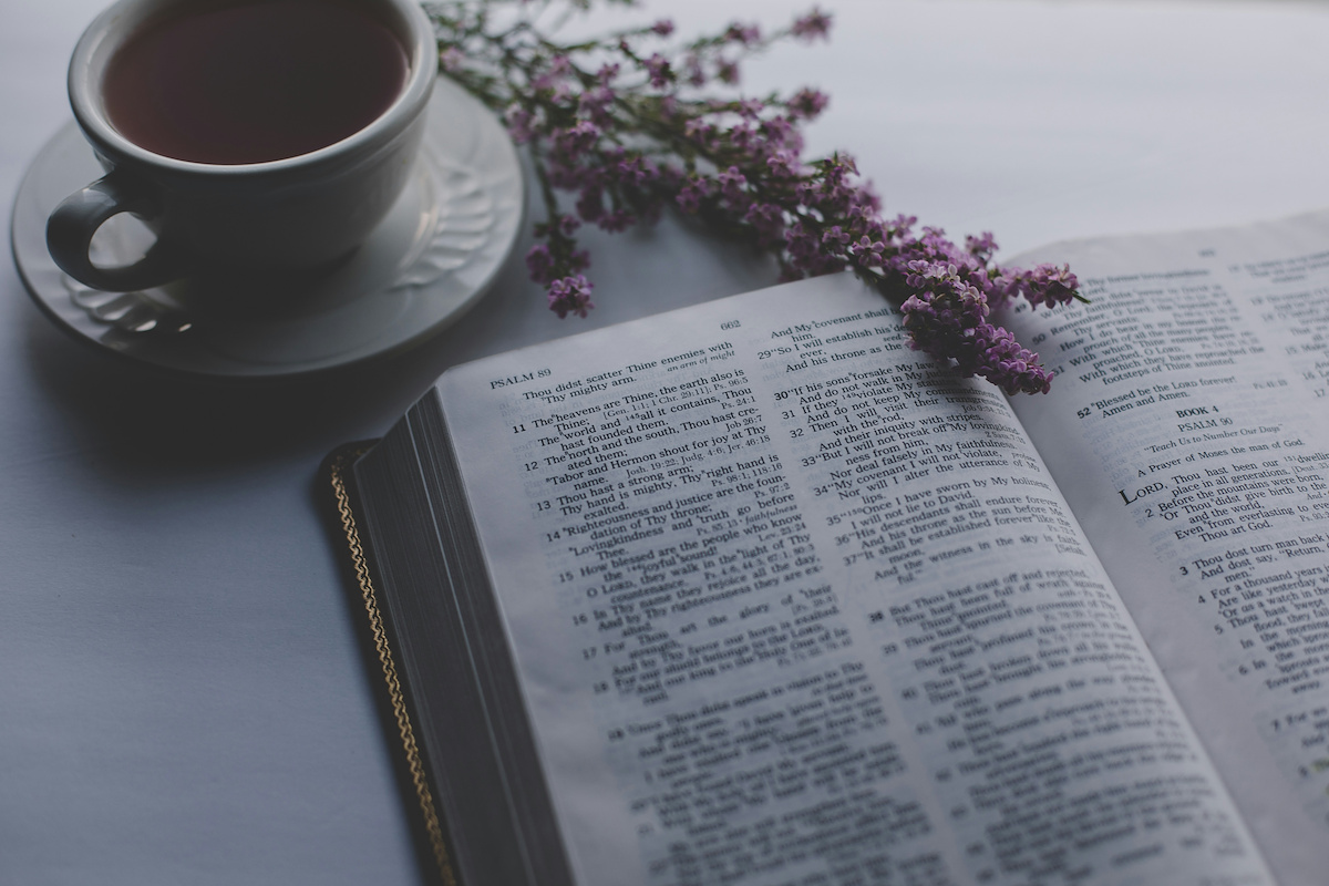 50+ Bible Verses About Breaking Bread (And What They Mean)