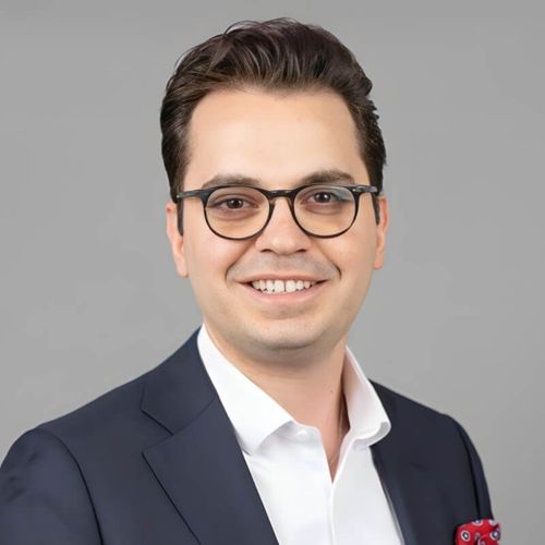 Endrit Çela | Leading Financial Influencer 2024