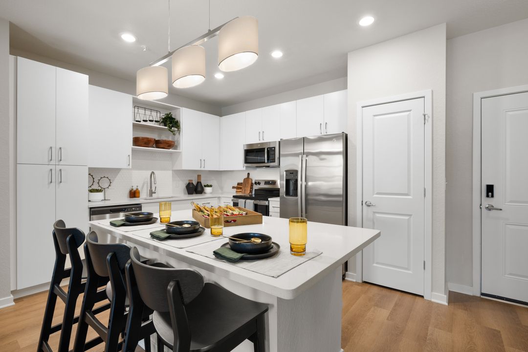 Luxury Apartment Orlando - Orlando Apartment for Rent | Integra Towers ...