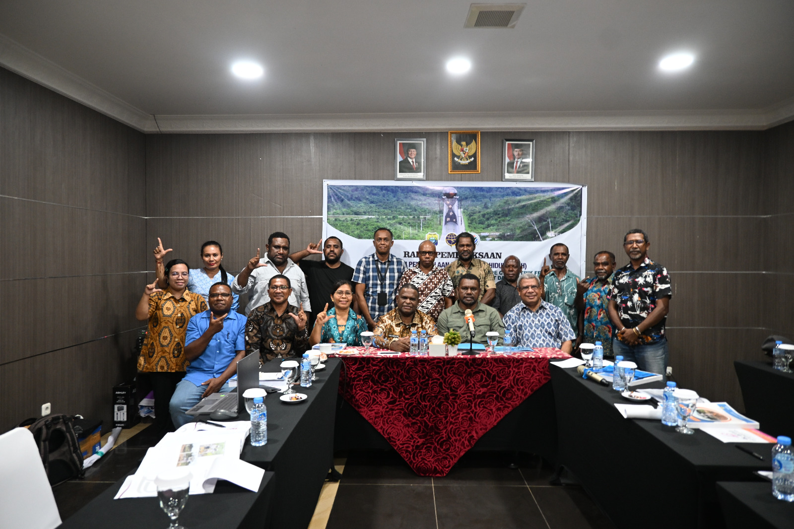 SEMINAR DPLH OLEH UNIPA: LANGKAH STRATEGIS BUPATI TAMBRAUW UNTUK ...