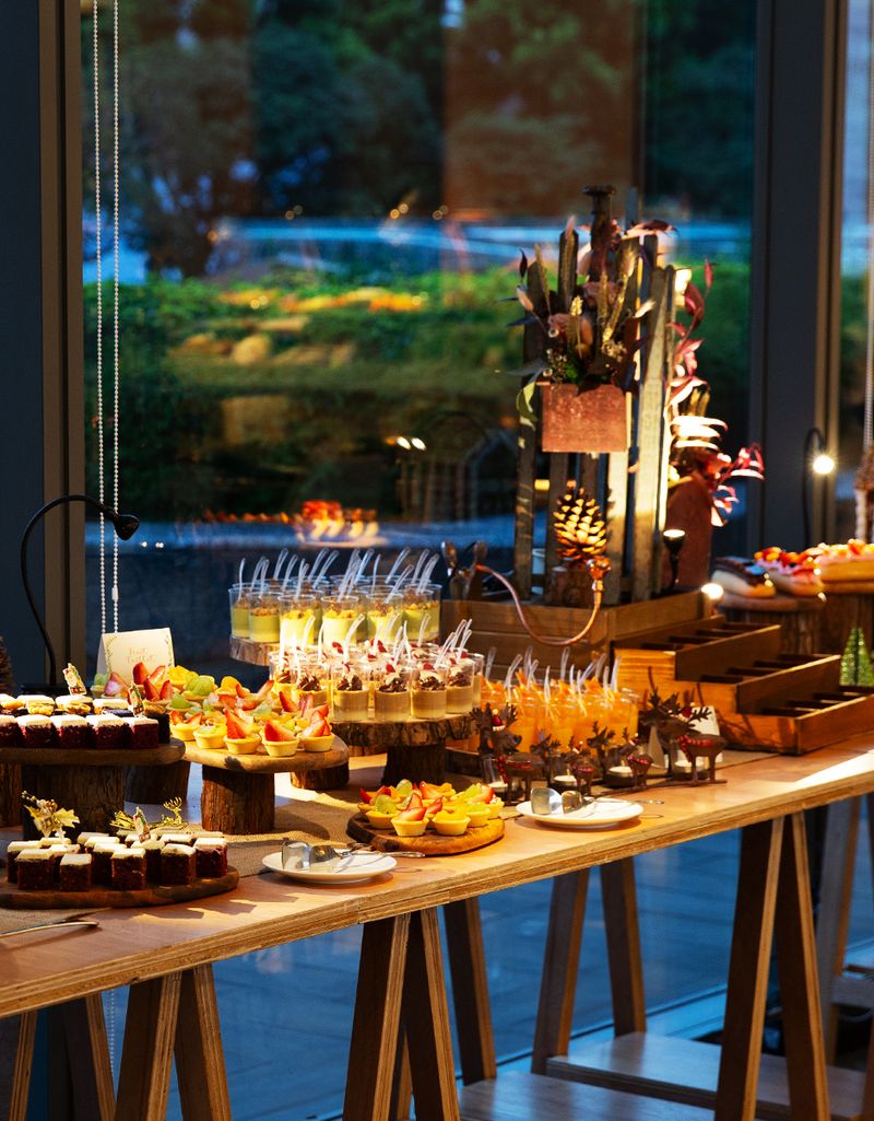 Services - Deli Hub Catering - Neo Group's Halal Catering Brand
