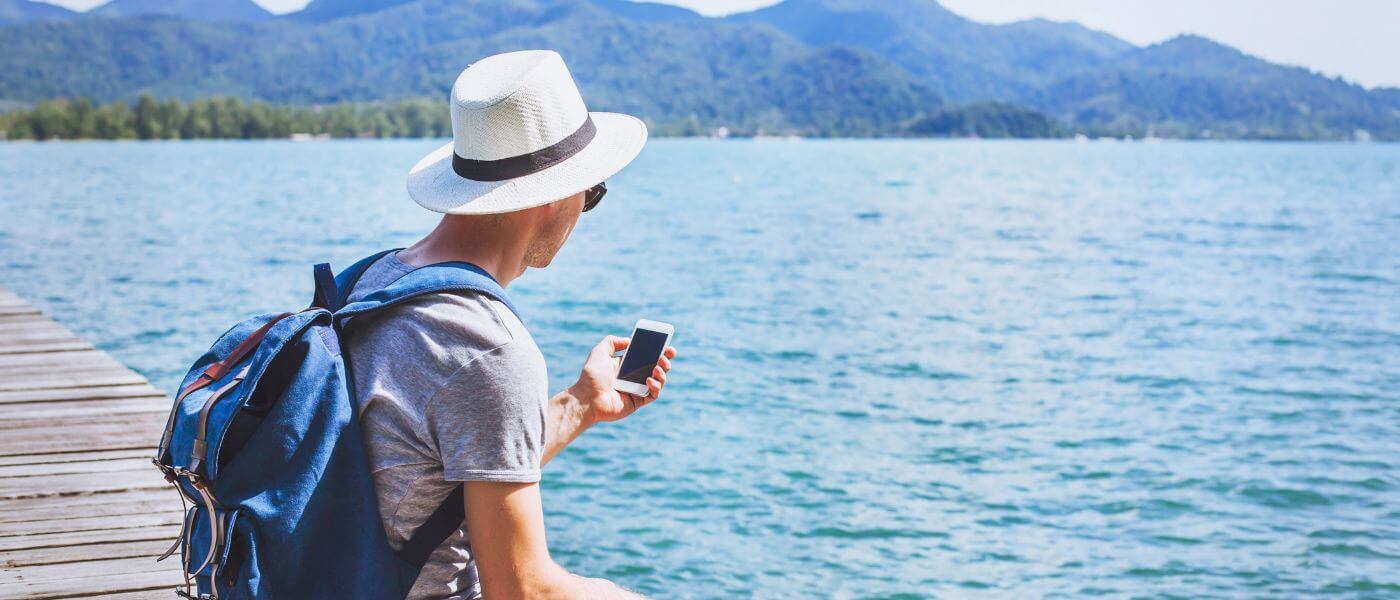 How to Travel Smart with Your Smartphone: Tips for Savvy Travelers ...
