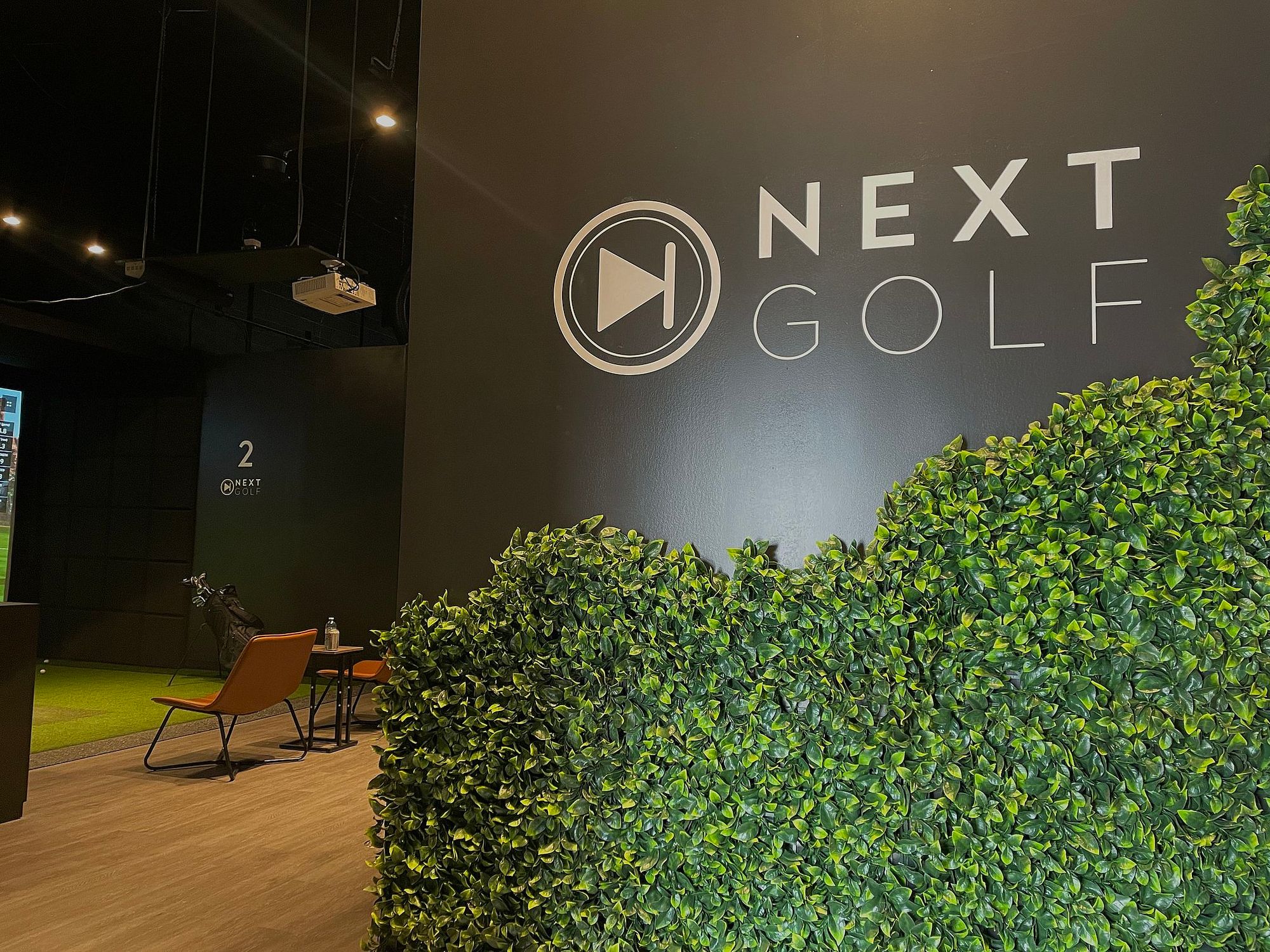 Pickering Indoor Golf Driving Range with Simulators & Screen