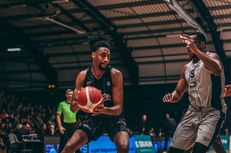 Manchester Basketball | News