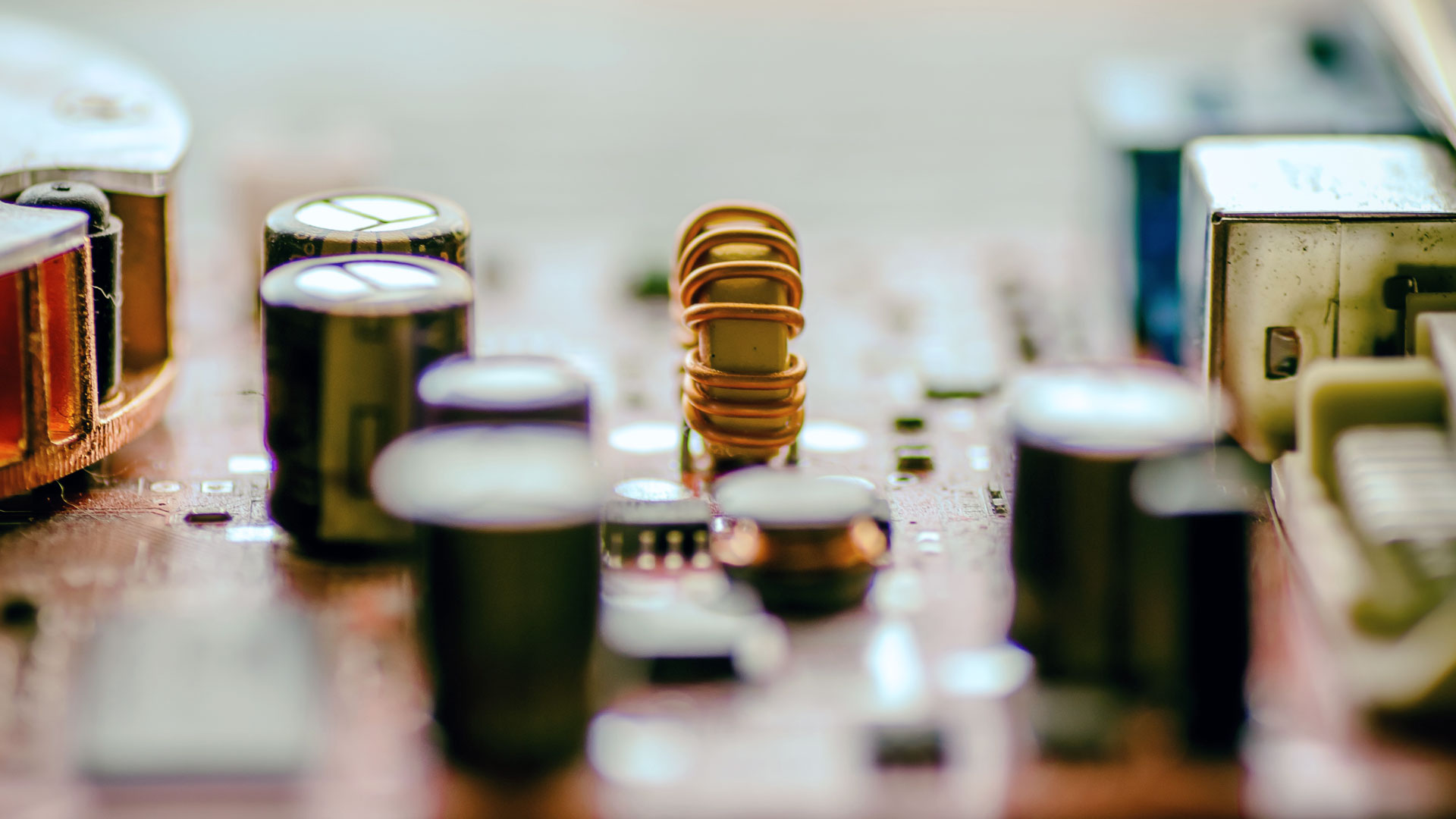 Capacitors Piezoelectric Effect | Cysca Technologies