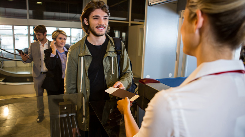 Qué es el check in, para qué sirve y cuándo hacerlo | Intermundial