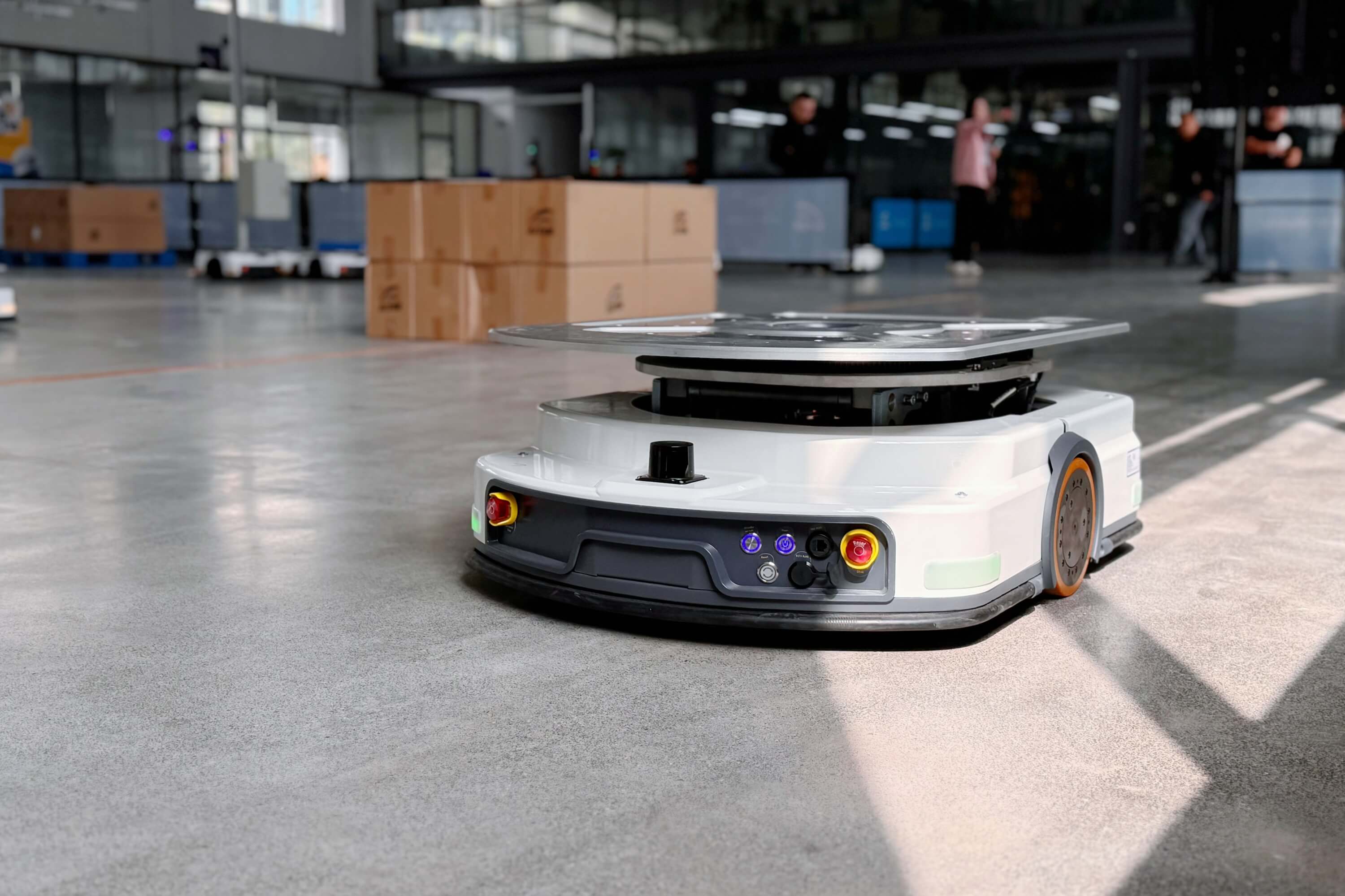 Análisis de capacidad de carga AMR: ¿Cómo elegir el robot de transporte adecuado? - AITEN Robótica