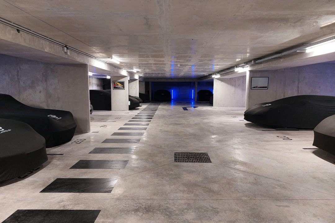 Carsup - Luxury Automotive Concierge & Tailored Services