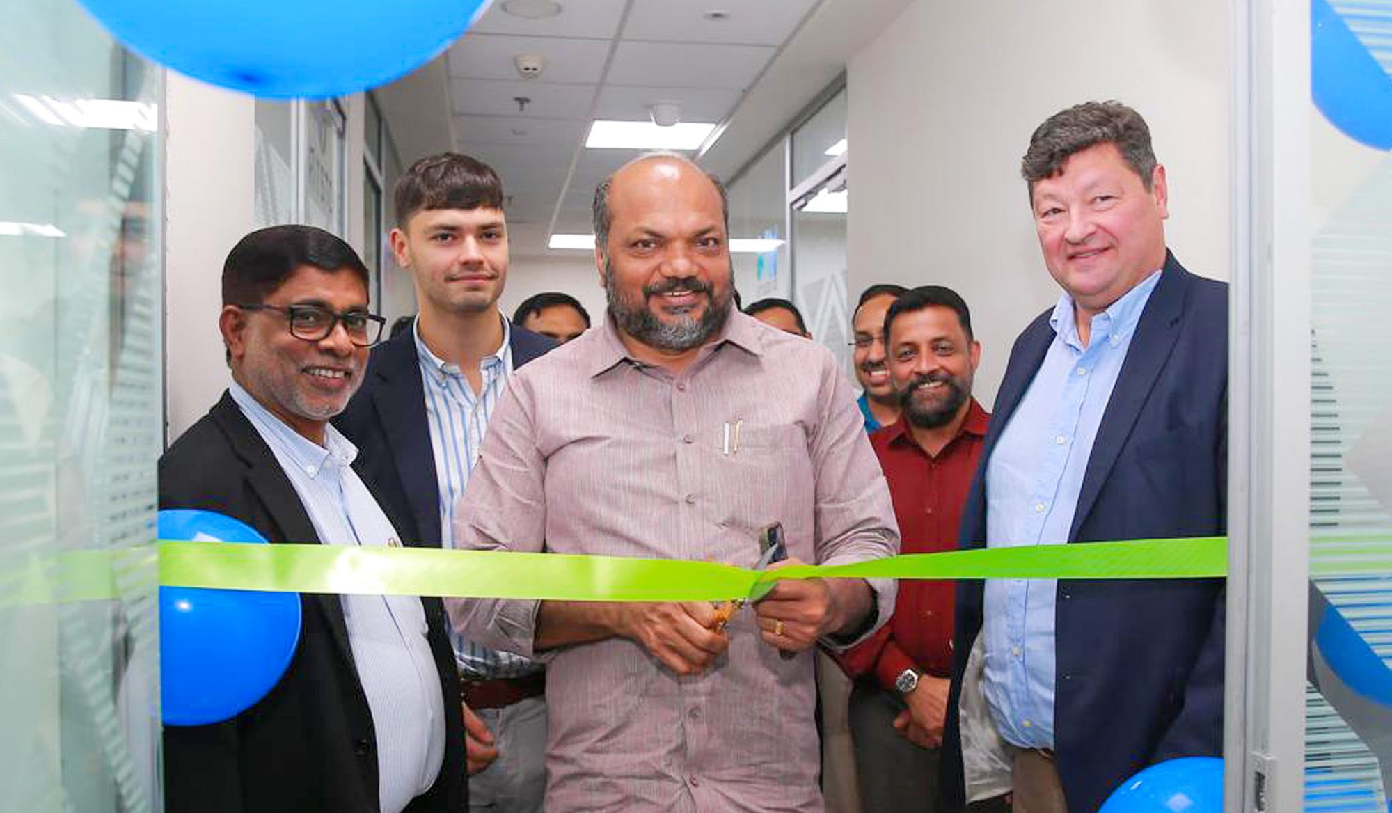 Trasna IoT group acquires eSIM leader Workz