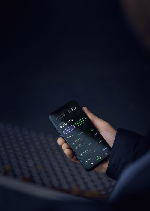 Decard: custom solutions for a decentralized future - with and for you