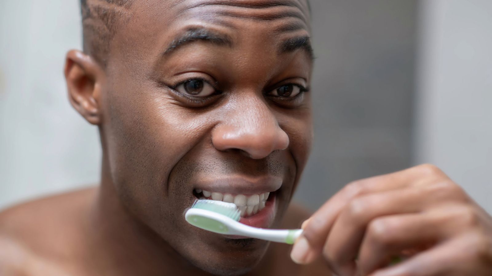 What is the Modified Bass Technique? | Dental Image Therapy Centres