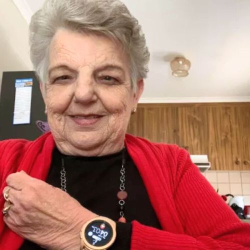 MePacs | Professionally Monitored 24/7 Personal Alarms