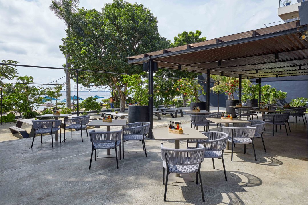 The Reef Island Resort | Dining