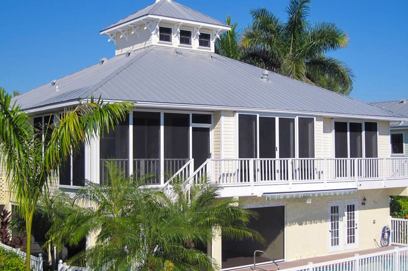 Hurricane Shutters & Screens Clearwater FL | RollShield