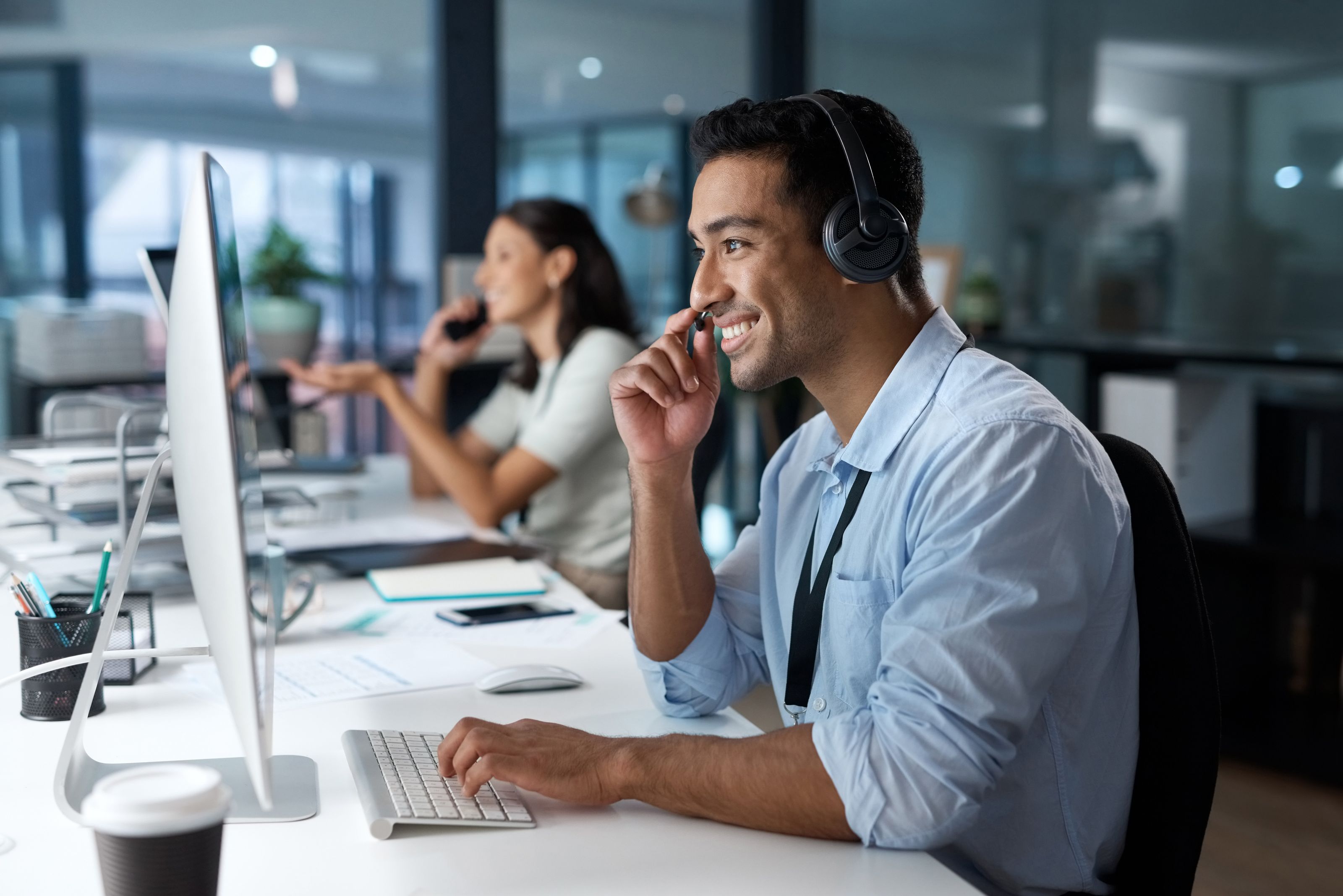 How to Write an IT Support Technician Job Description That Attracts Top ...