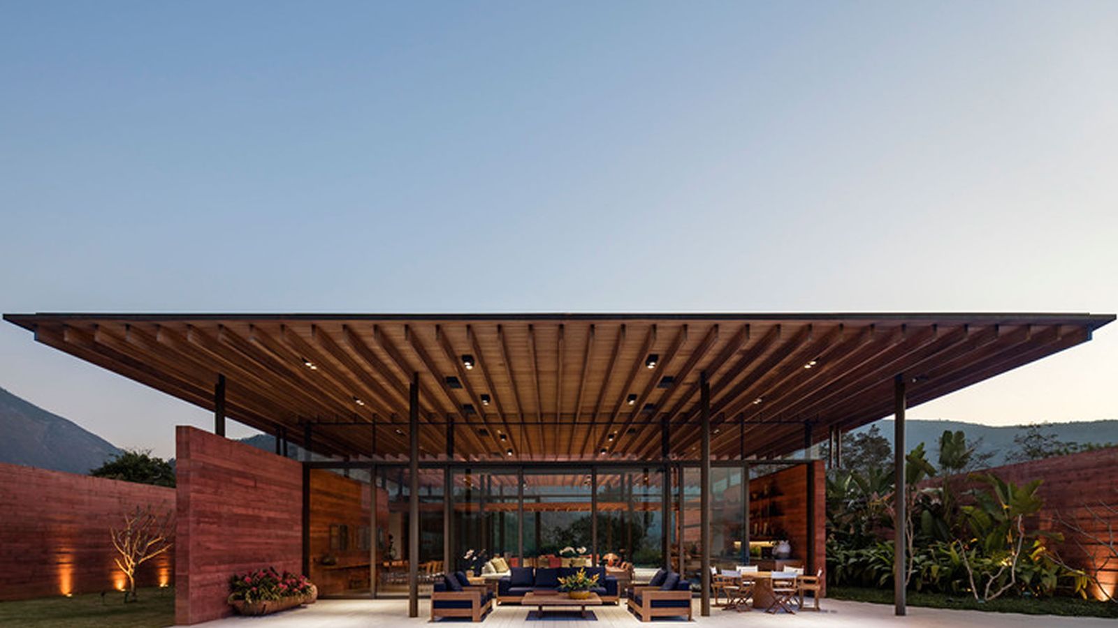 How small hospitality brands can punch above their weight: guerrilla ...