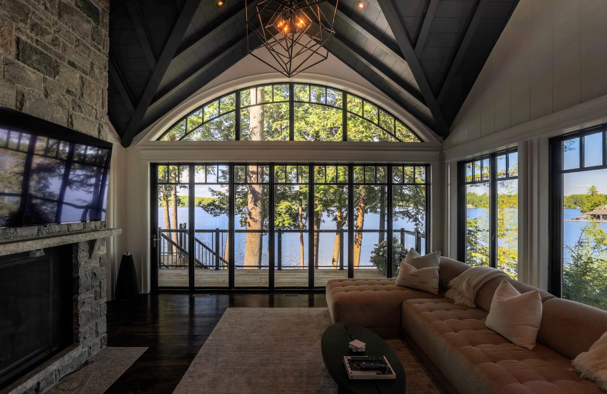 Magic – Window Wall | Ontario-Made for Indoor-Outdoor Living