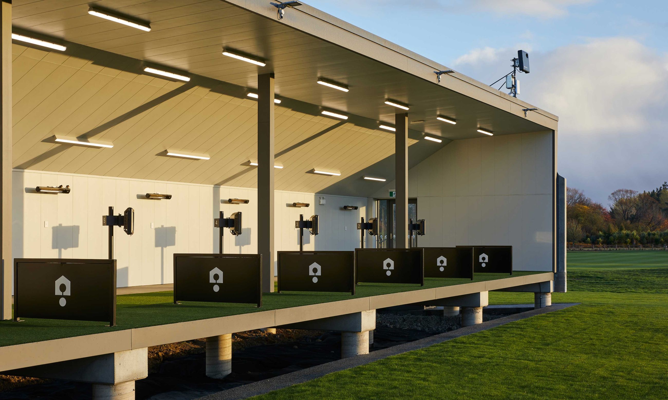 Sir Bob Charles Golf Centre