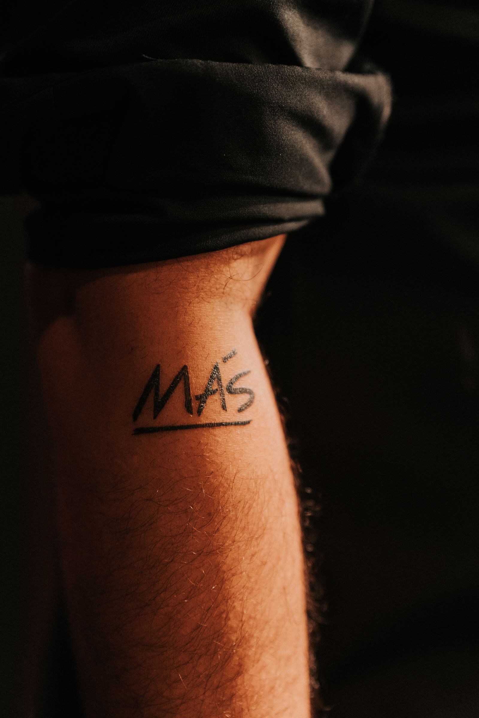 MÁS