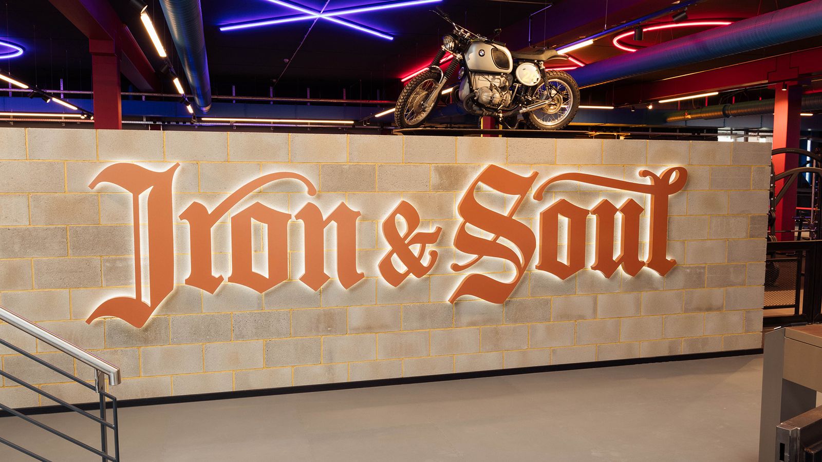 Iron&Soul Fitnessstudio – Ganzheitliches Training für Körper und Geist