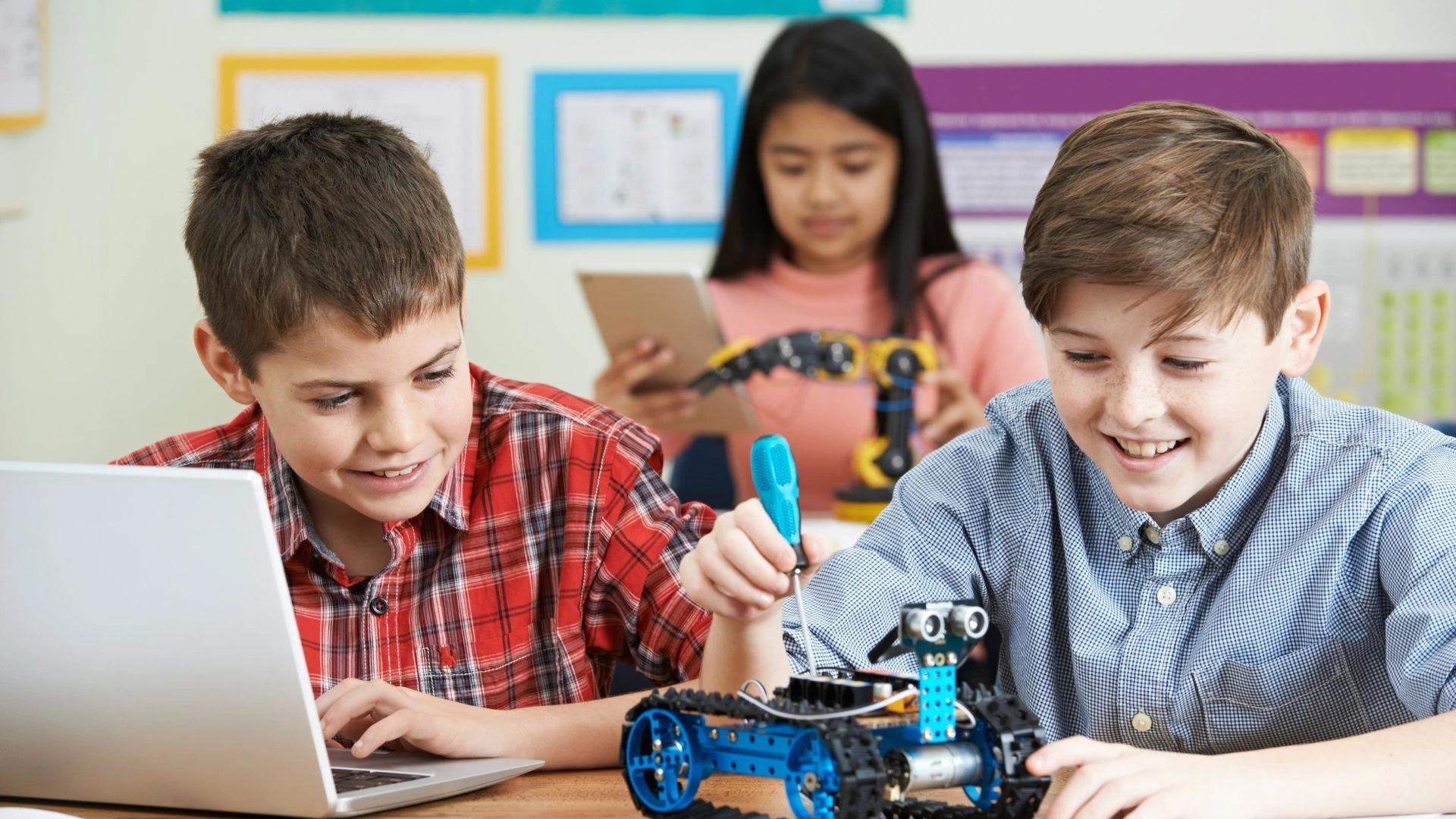 CURSO DE FÉRIAS | EXPERIENCE: MICRO:BIT