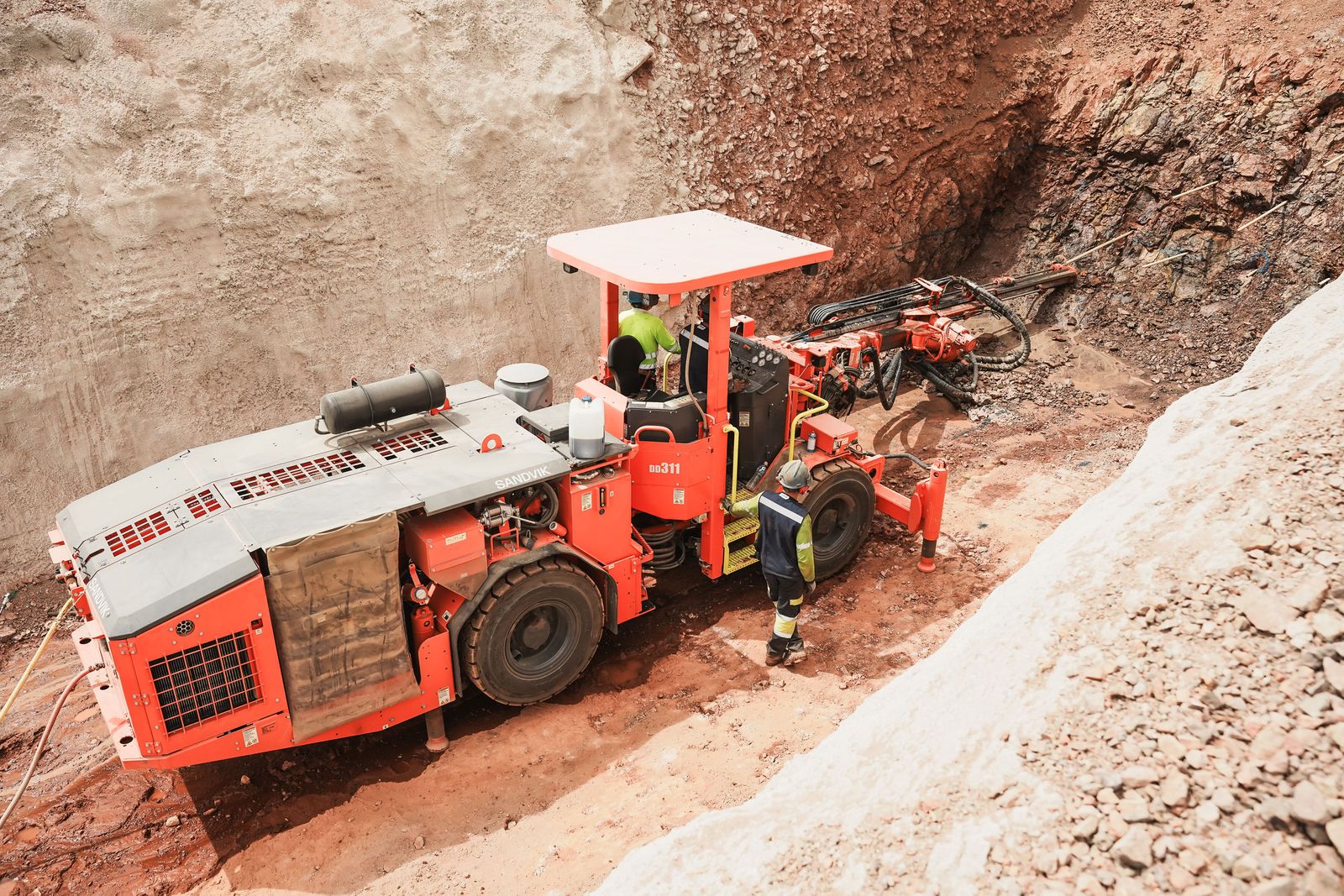 Avino Silver & Gold Mines LTD | Investor Information