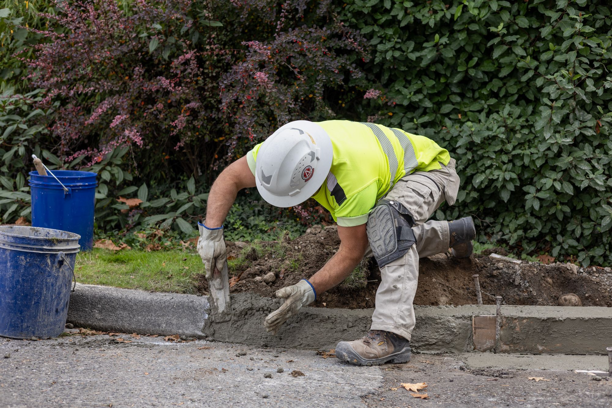 Professional Asphalt and Concrete Restoration Services | AA Asphalting