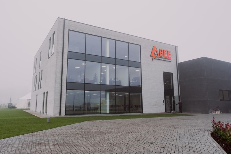 AVESTA HOLDING