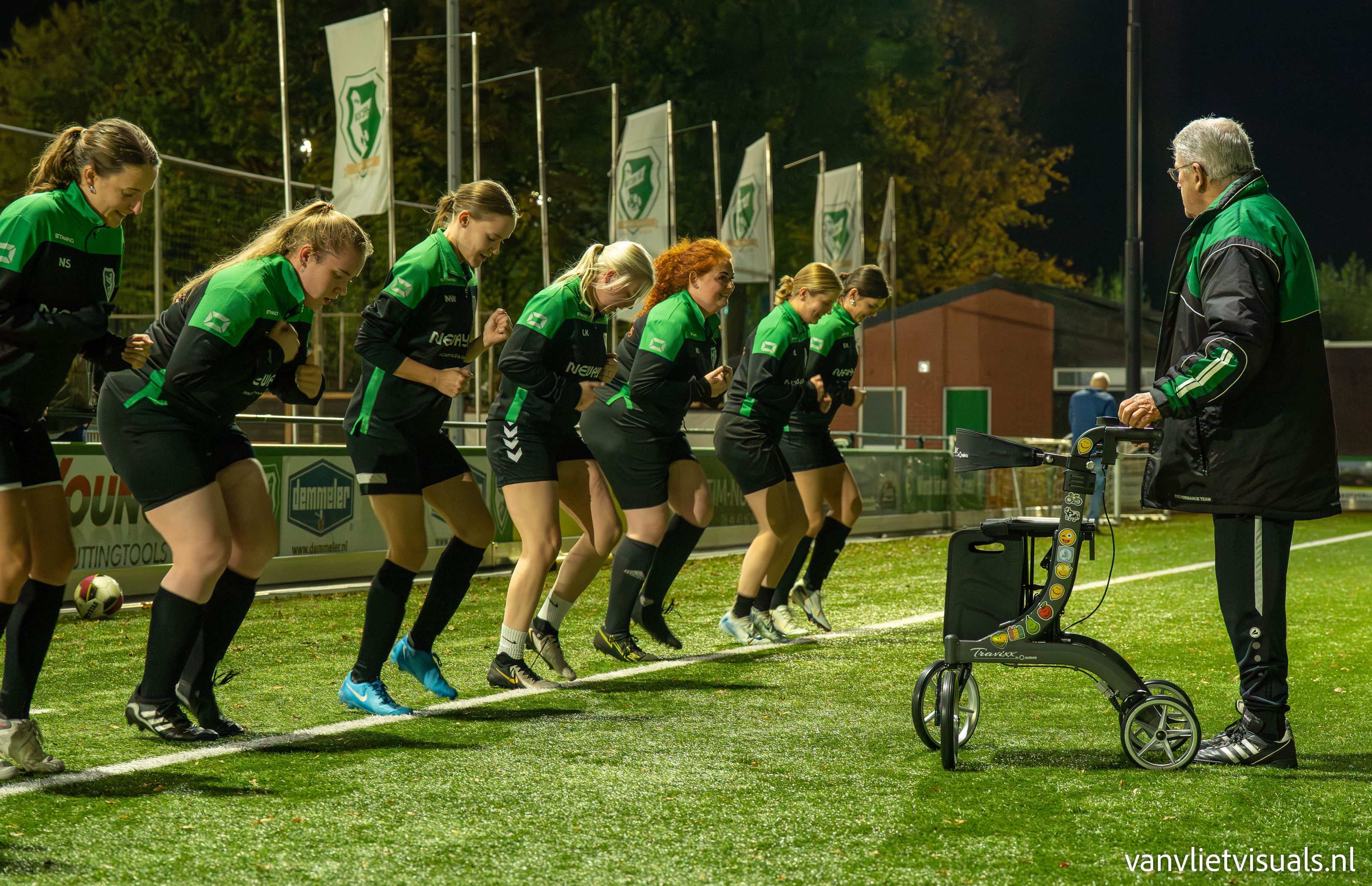 Waardig afscheid voor “Meistermacher” Peter List - SV Hector