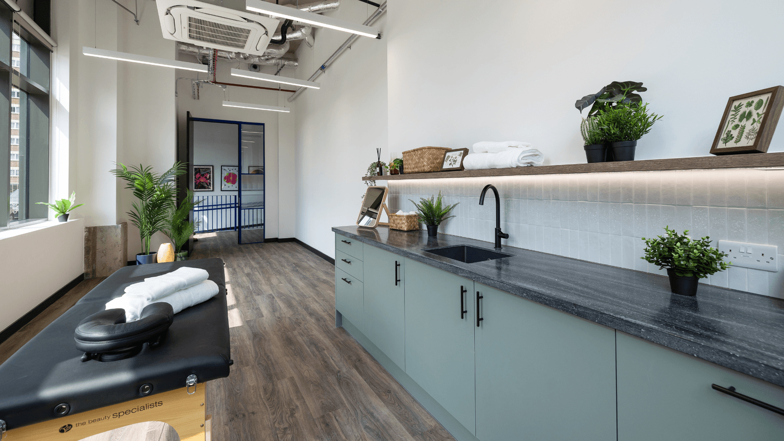 FOUNDRY Hove - Hot Desks, Offices and Studios