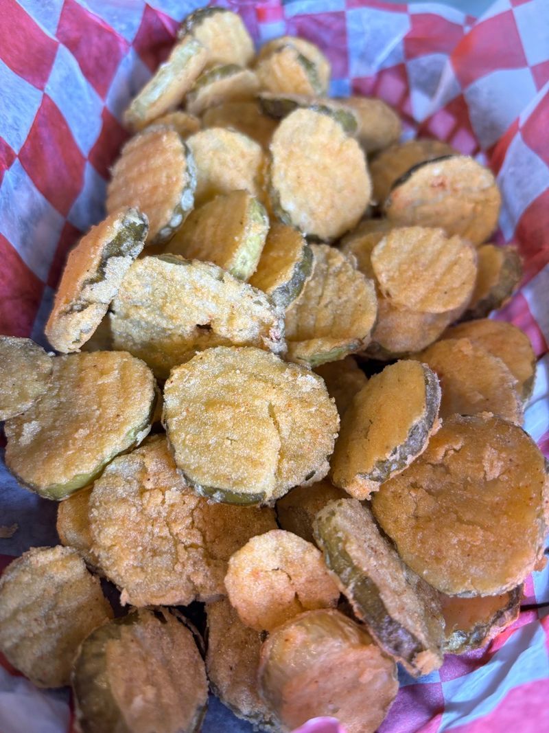 Sweeney Bros Pizza & Treehouse BBQ | Two restaurants in one roof!