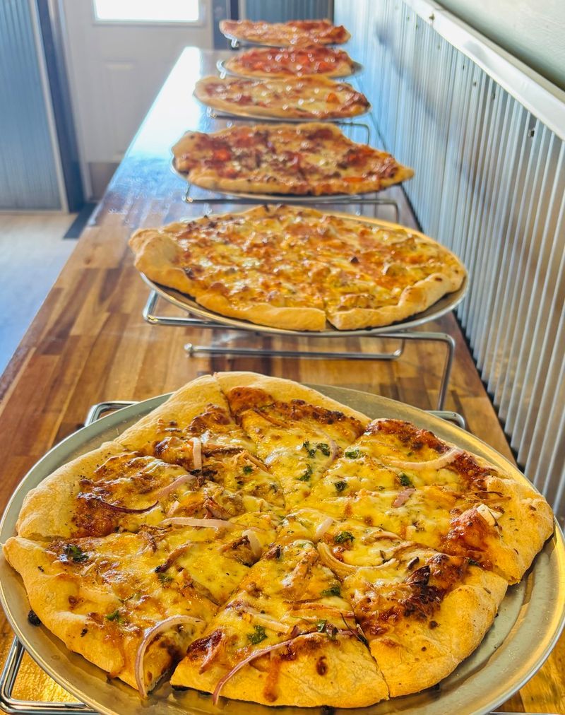 Sweeney Bros Pizza & Treehouse BBQ | Two restaurants in one roof!