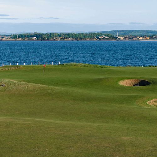 The Templates: Redan - Fried Egg Golf