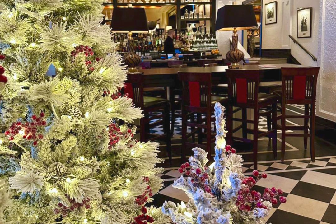 Celebrate Christmas Eve at The Commodore | The Commodore Bar & Restaurant