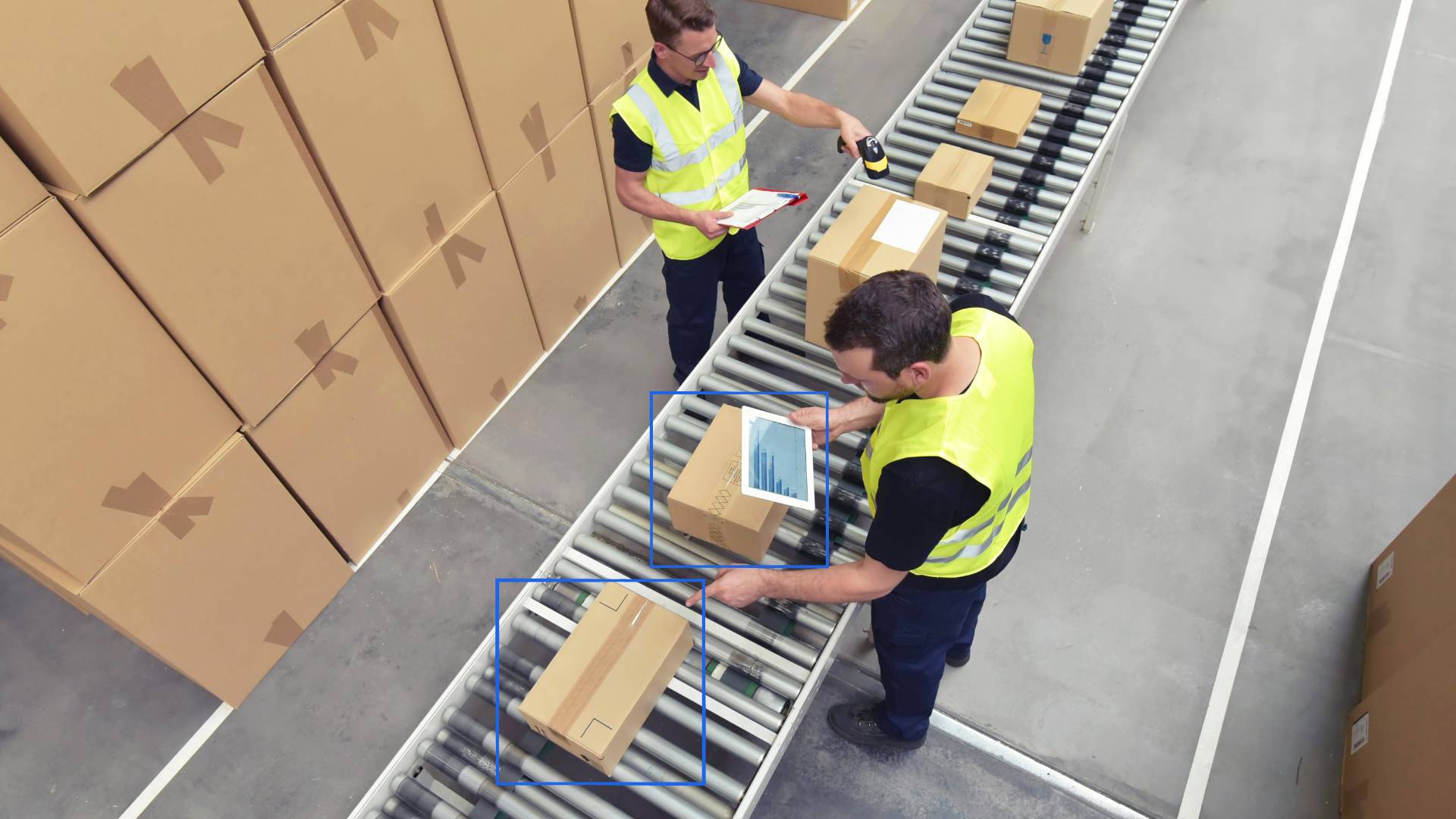 How Artificial Intelligence and IoT Are Optimizing Logistics Operations