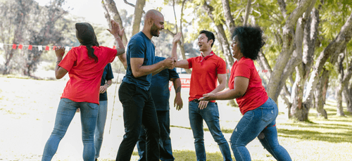 24 Best Team Bonding Things to Boost Connection and Collaboration